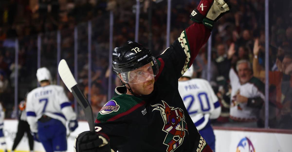 Reports Wild Sign Devin Shore Former Gopher Travis Boyd To Two Way