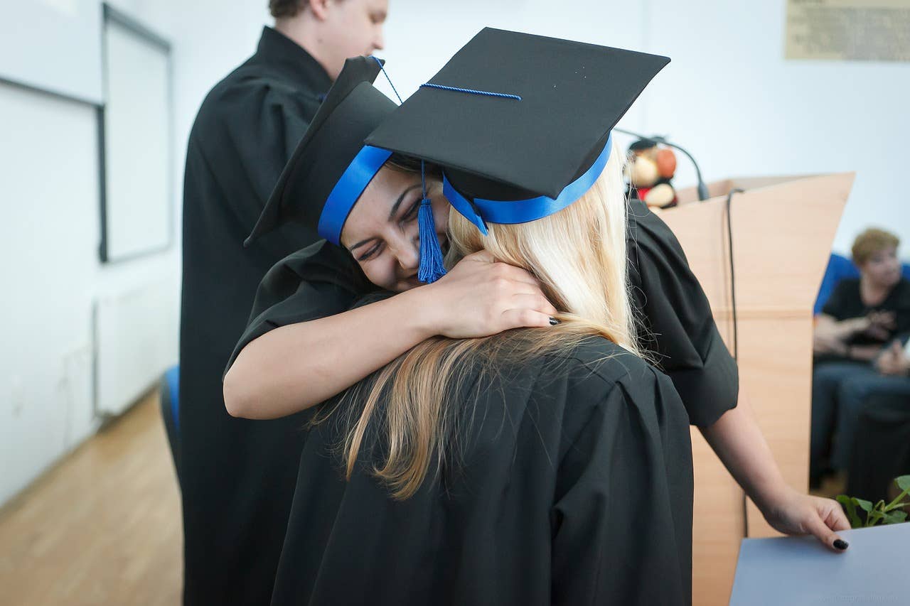 High school graduation rates reach record level in Minnesota - Bring Me ...