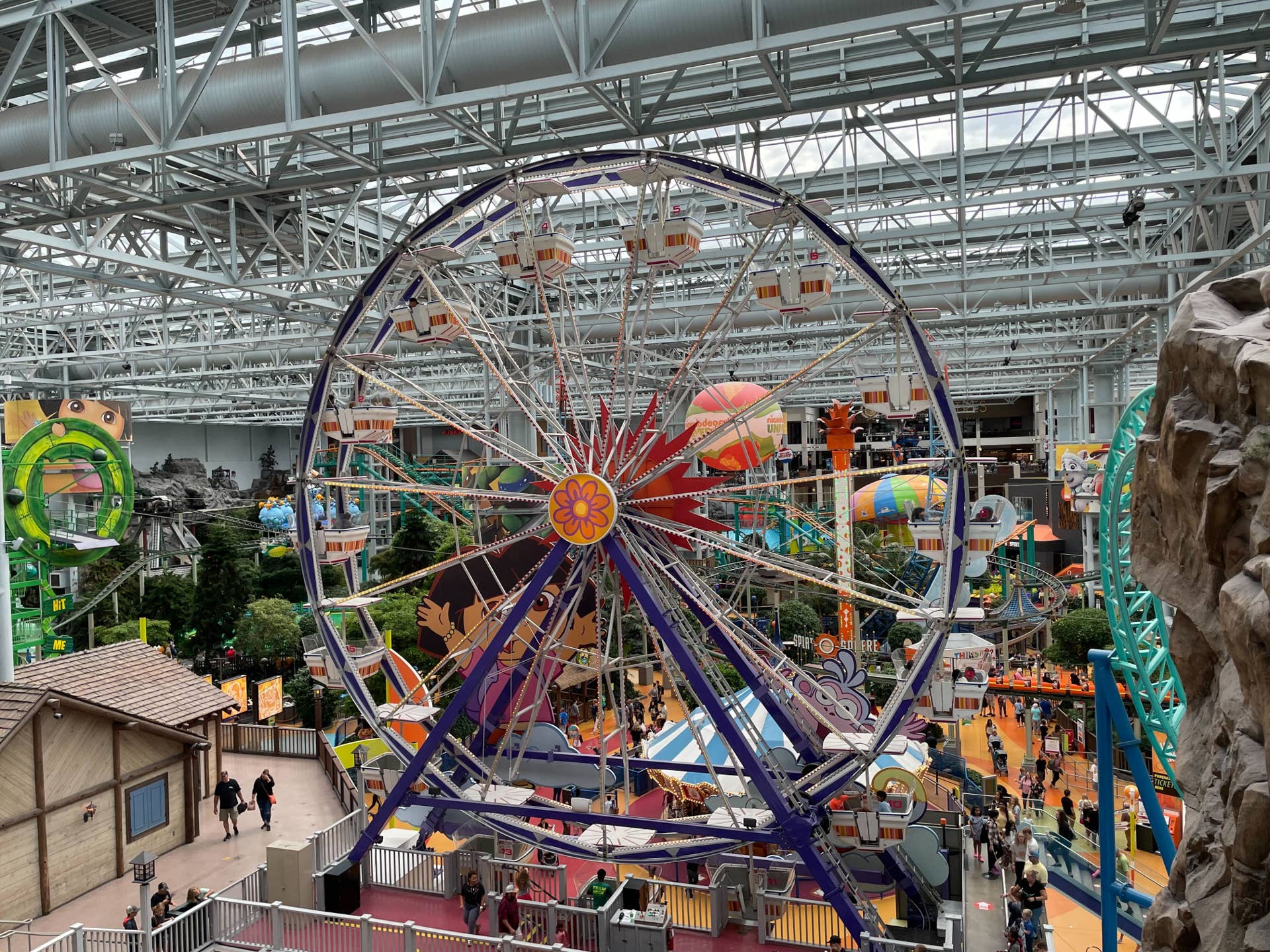 People named Ryan will attempt to break a world record at the Mall of ...