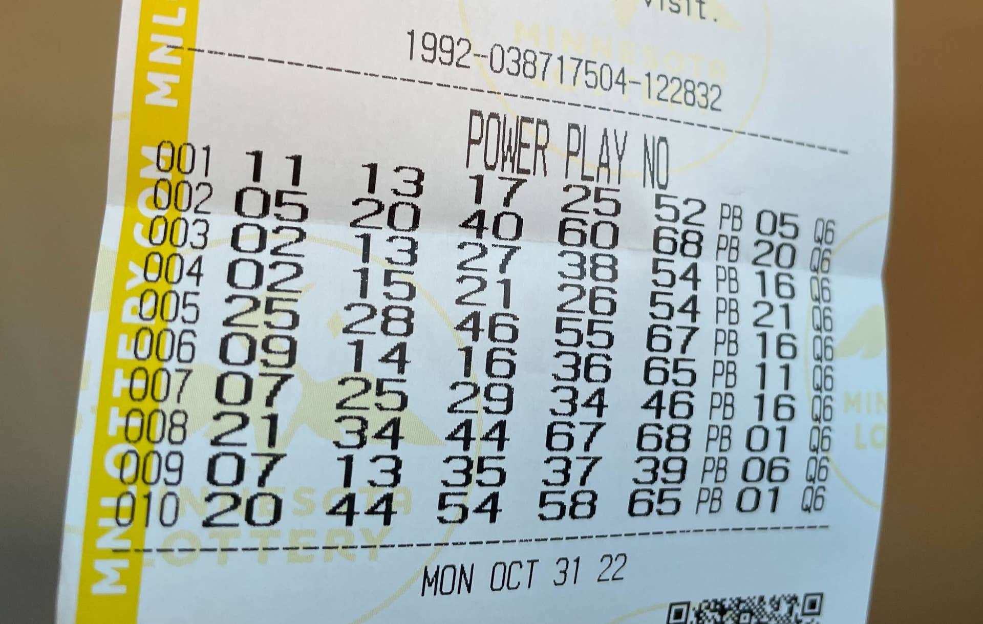 Minnesota player wins 6-figure sum in Powerball Christmas Eve draw ...
