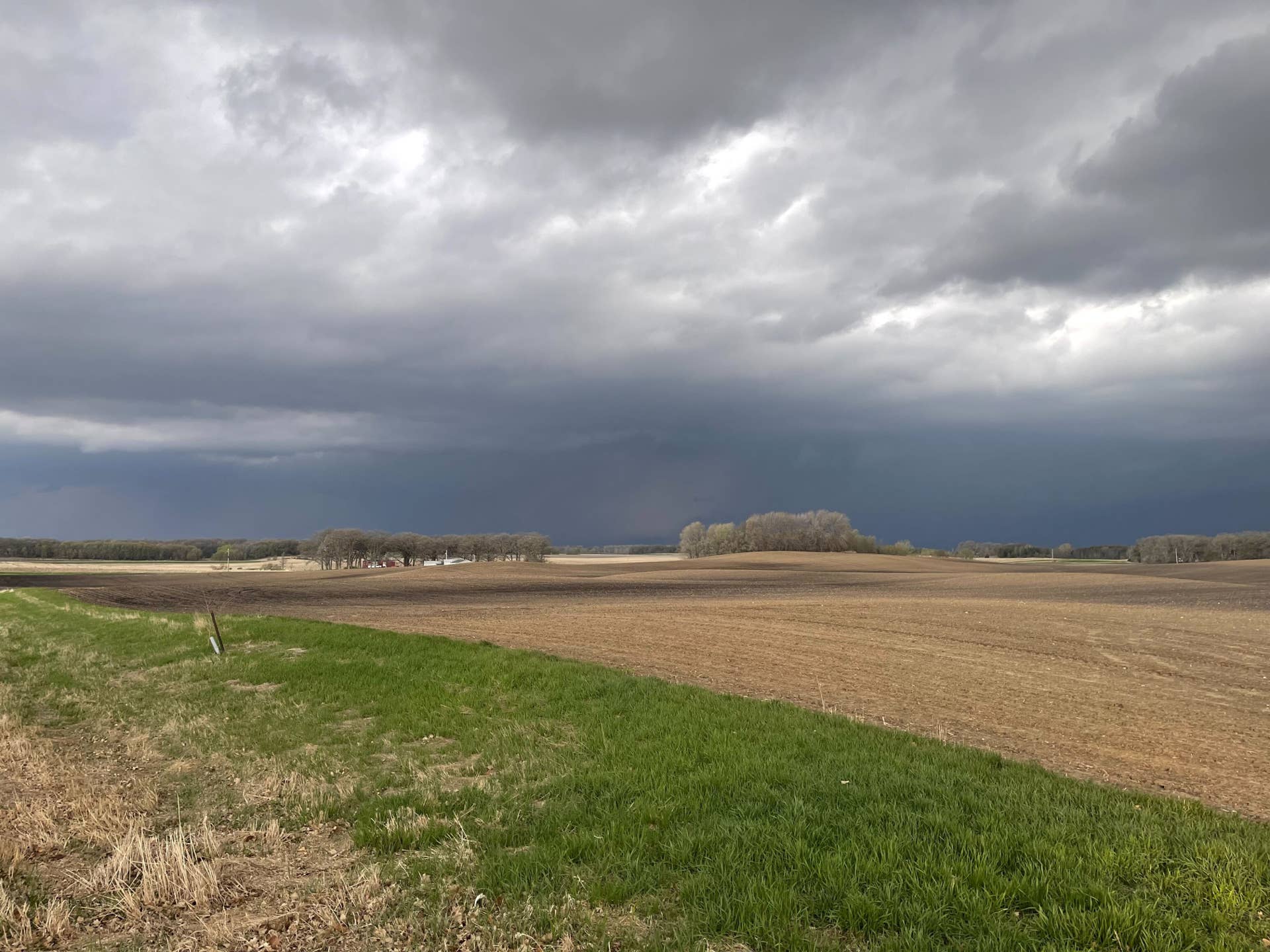 Monday storm: Possible tornadoes, heavy hail cause damage in Minnesota ...