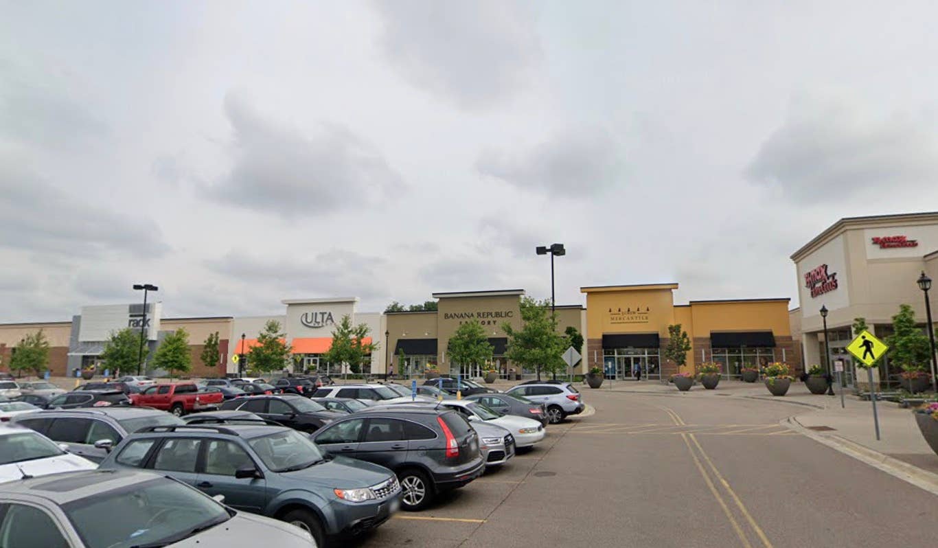 St. Louis Park's Shoppes at Knollwood sells for $85M - Bring Me The News