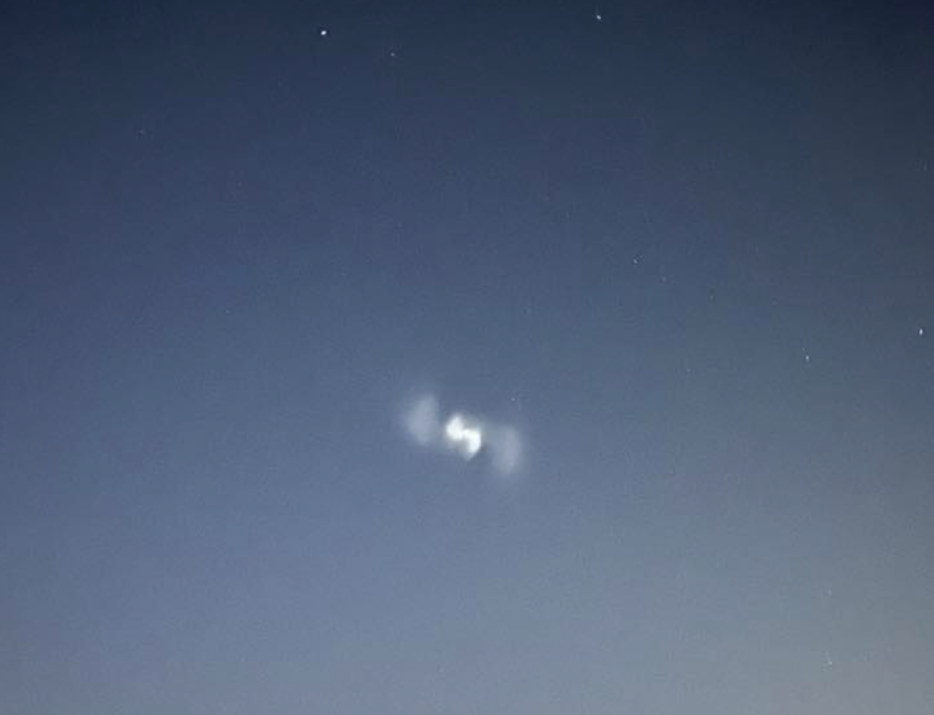 What were the weird lights in the sky over Minnesota, Wisconsin on ...