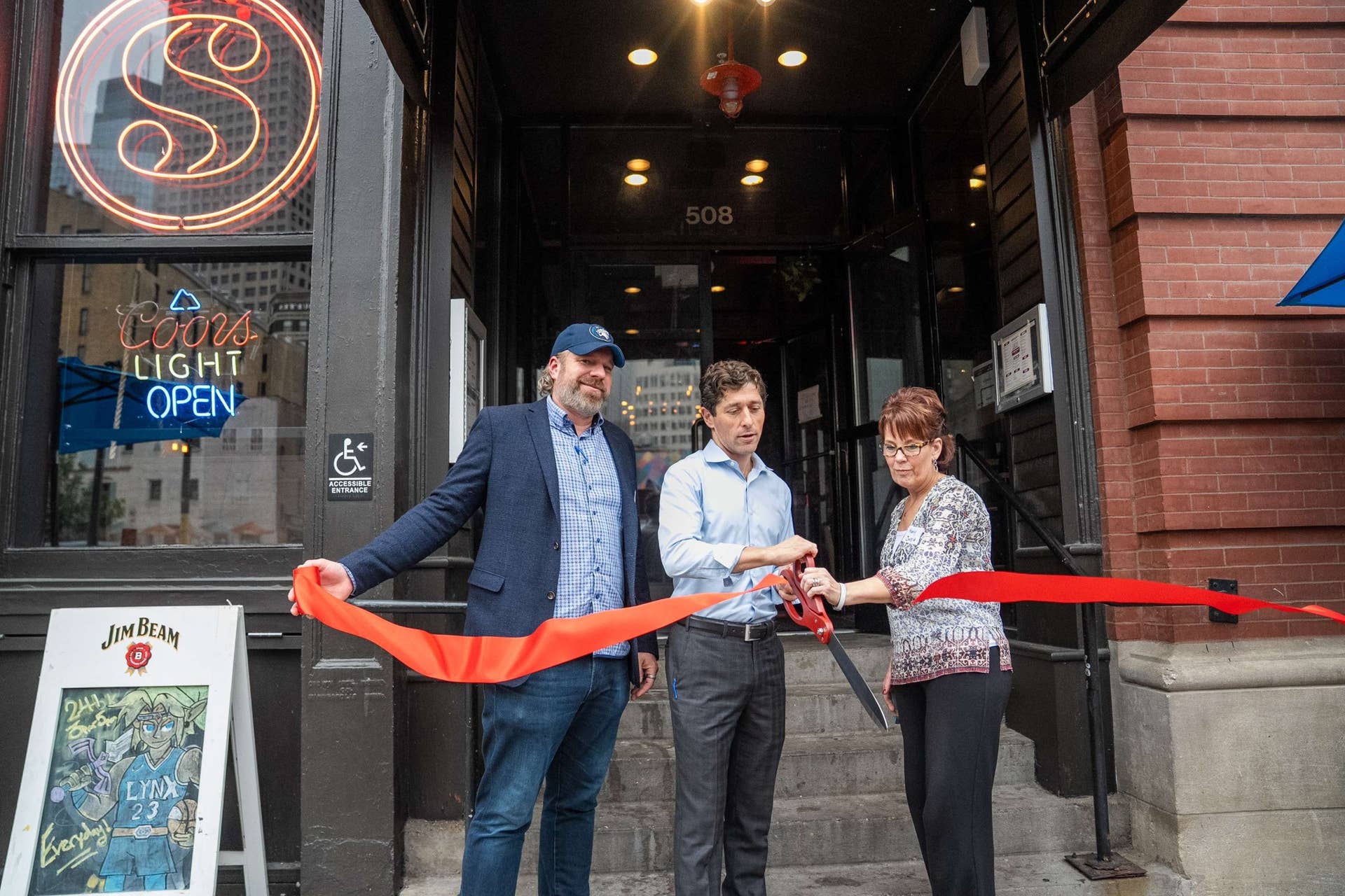 Smorgie's opens in downtown Minneapolis near Target Center - Bring Me ...