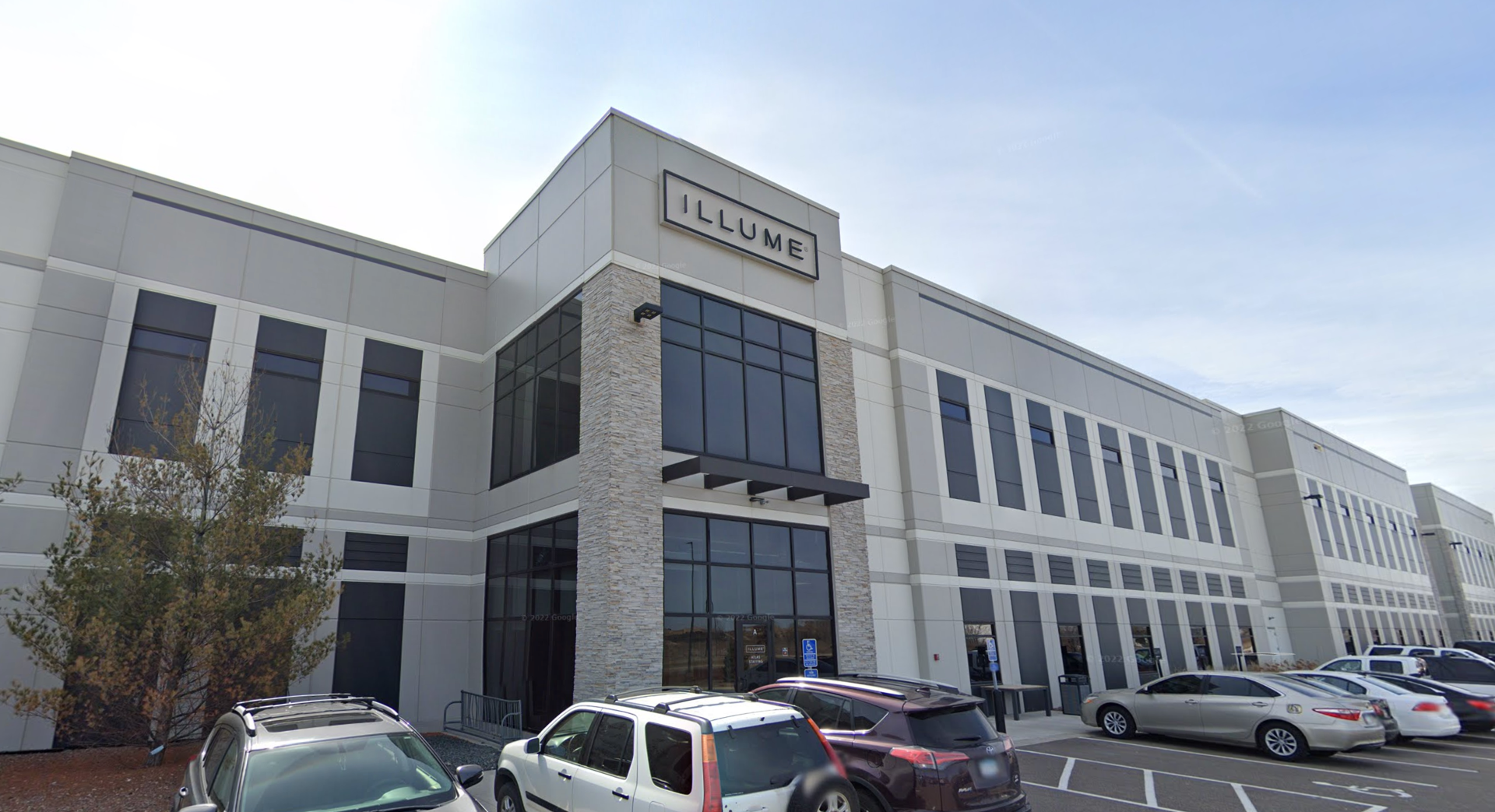 Maple Grove candlemaker Illume will lay off 132 workers as its plant ...