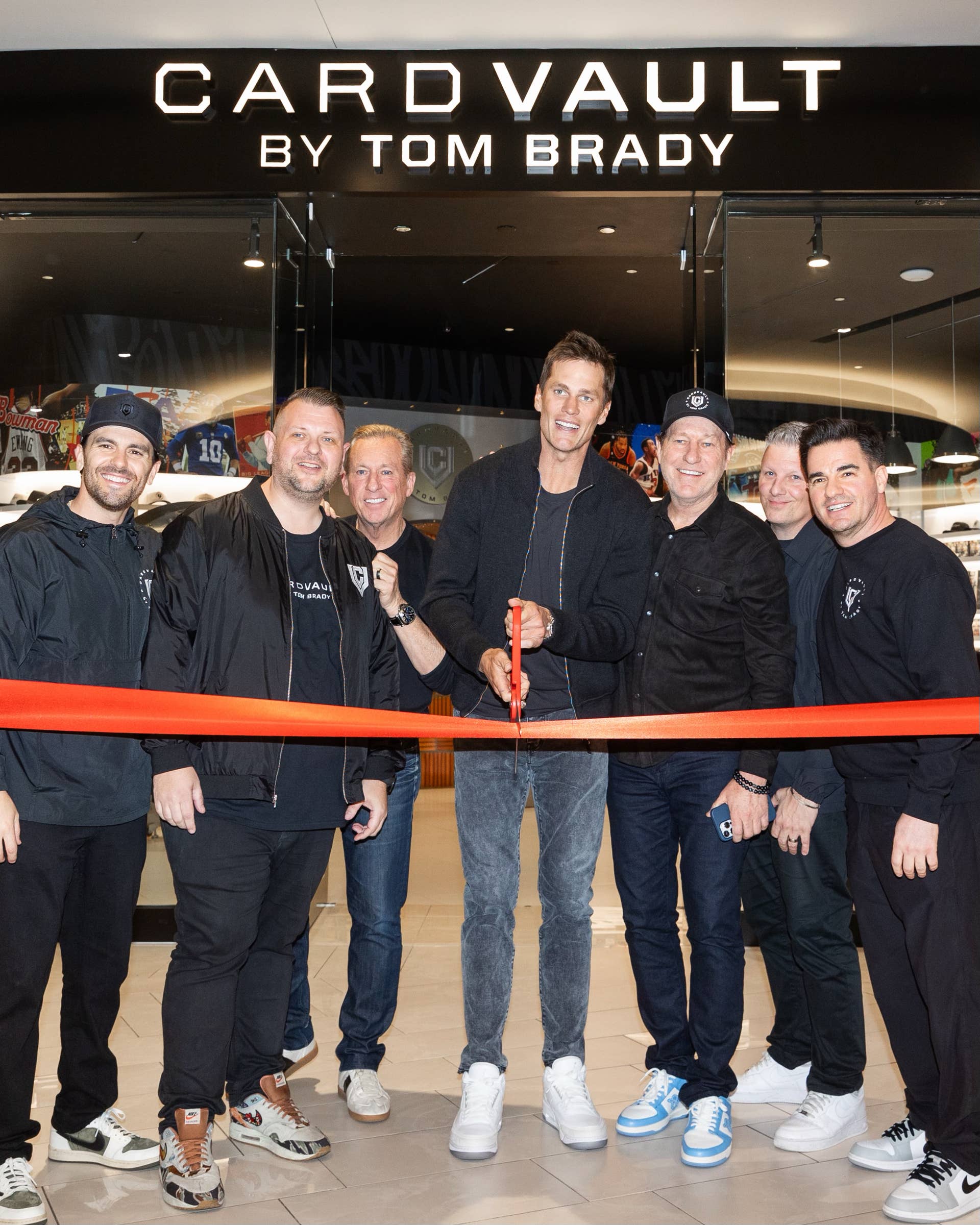 Tom Brady will open his new trading card store at Mall of America this ...