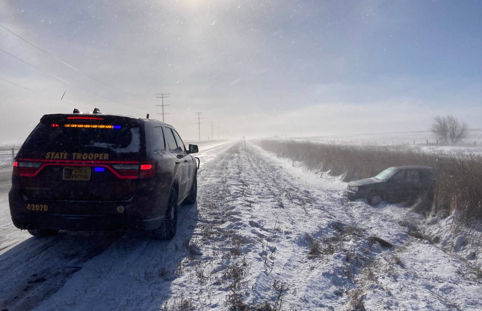 High winds, icy surfaces cause havoc on I-94 in Minnesota - Bring Me ...