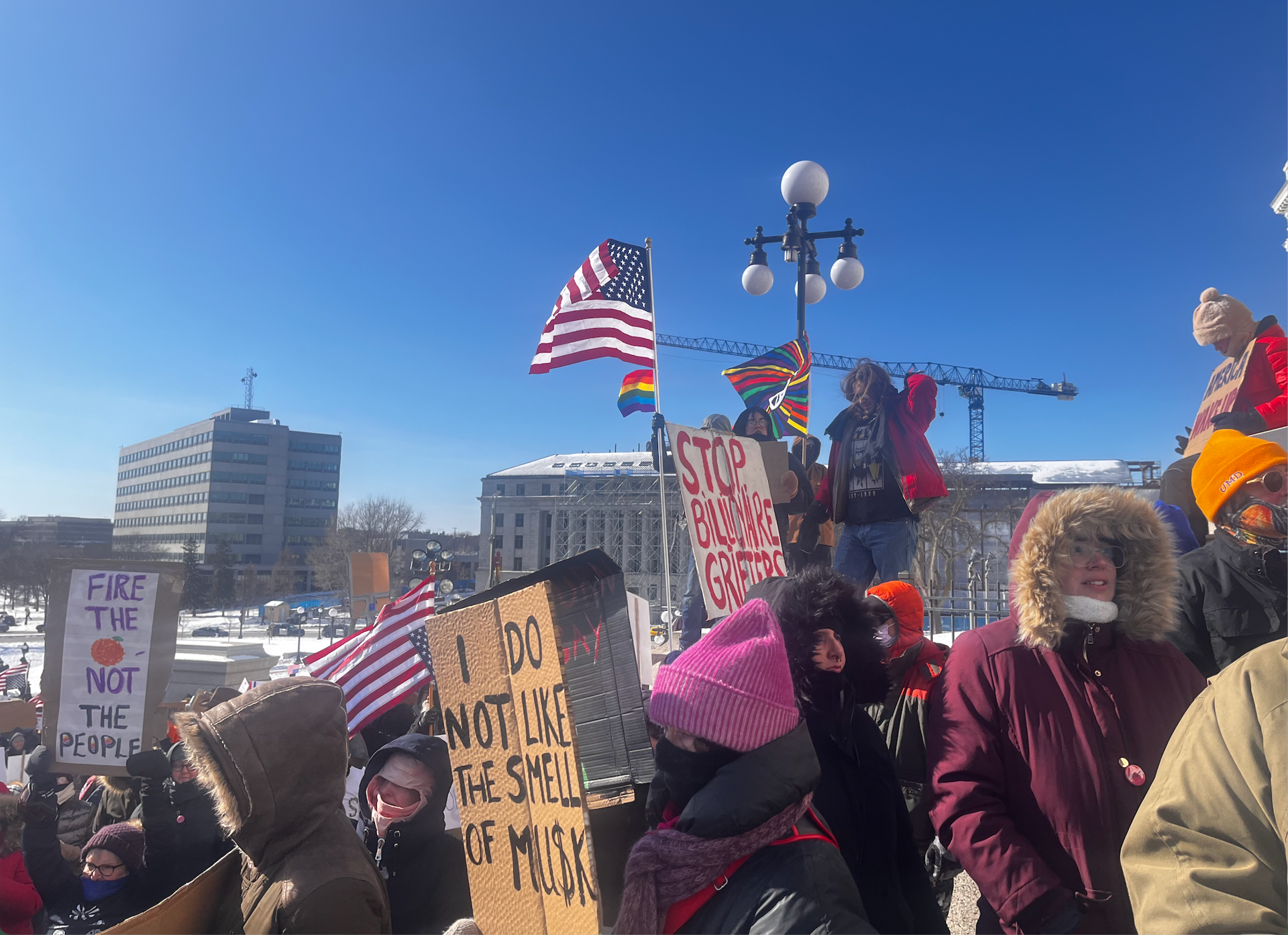 Hundreds brave sub-zero weather for Presidents' Day protest in St. Paul ...