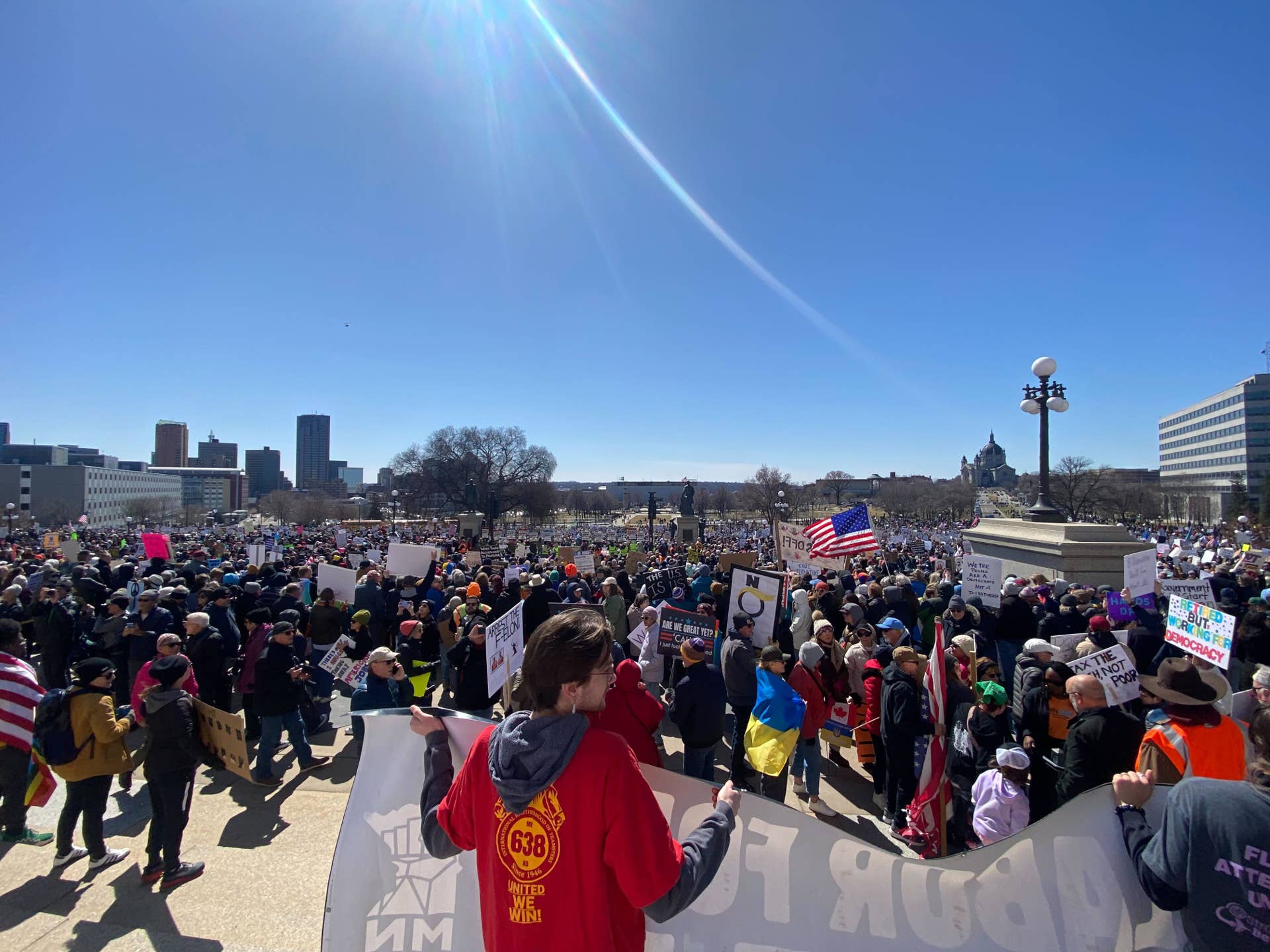 Thousands descend on State Capitol for 'Hands Off' protest of President ...
