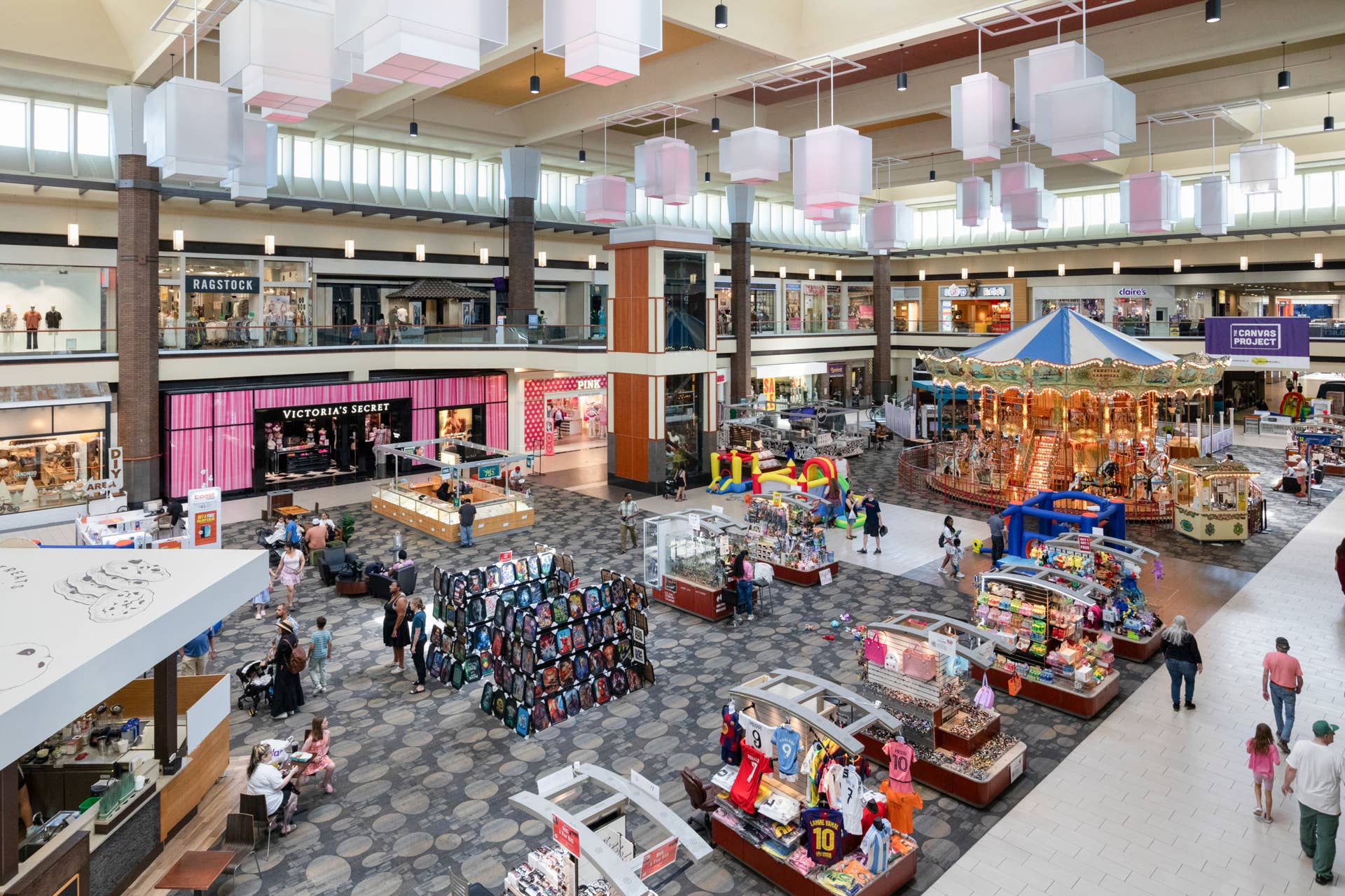 Maplewood Mall - Bring Me The News