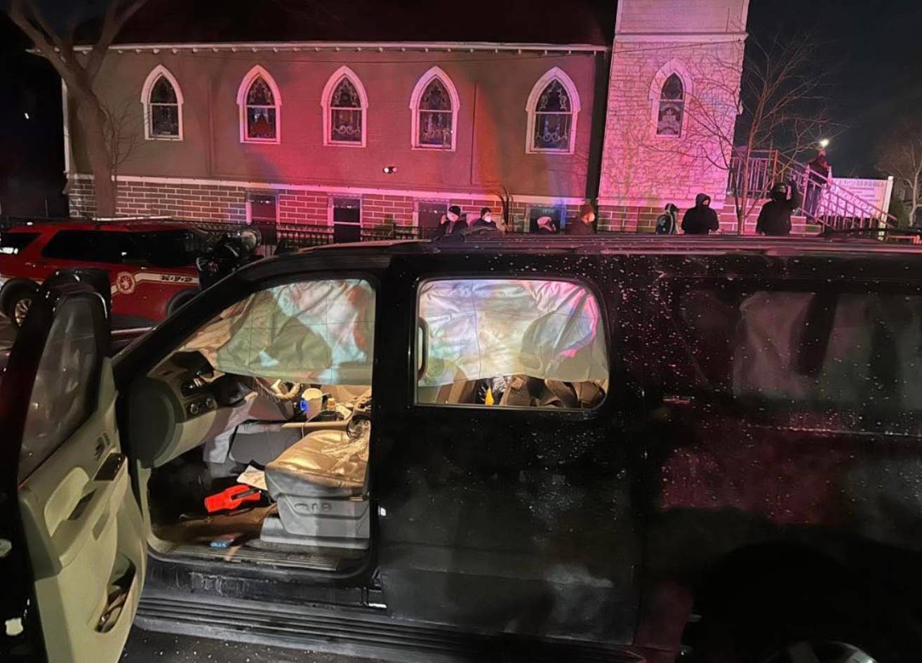 Man says law enforcement threw flashbangs at car containing his 6 ...
