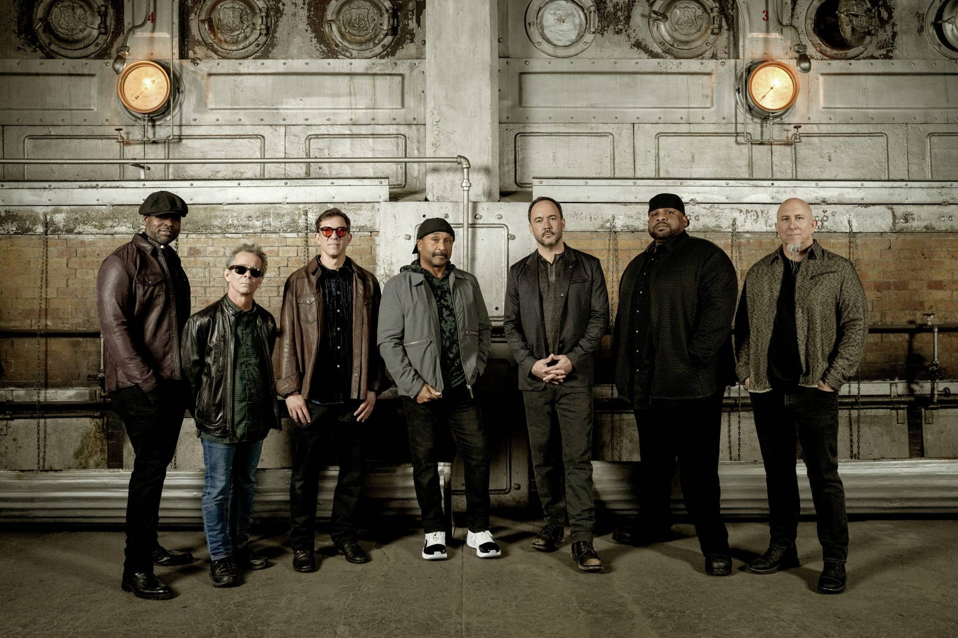 After criticizing ICE's presence, Dave Matthews Band announces ...