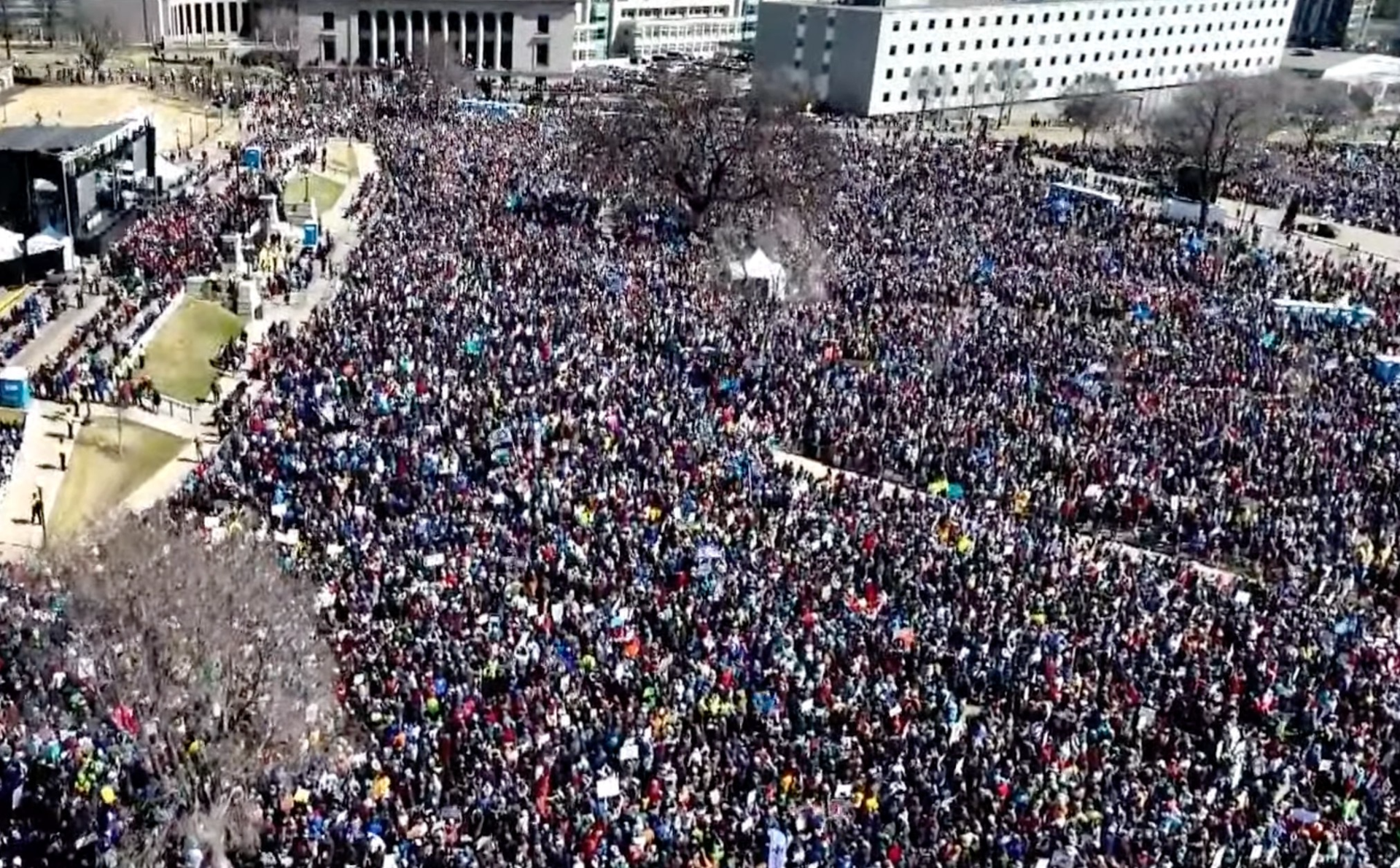 No Kings rally in St. Paul draws 100,000, speakers praise Minnesota's ...