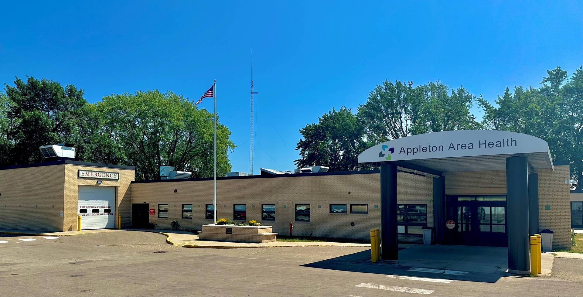 Two suspects arrested after 'ongoing threat' put Appleton on lockdown ...