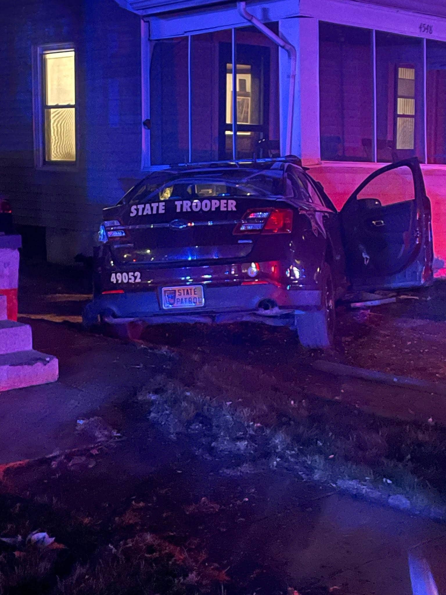 Live stream captures high-speed crash that injured Minnesota trooper ...