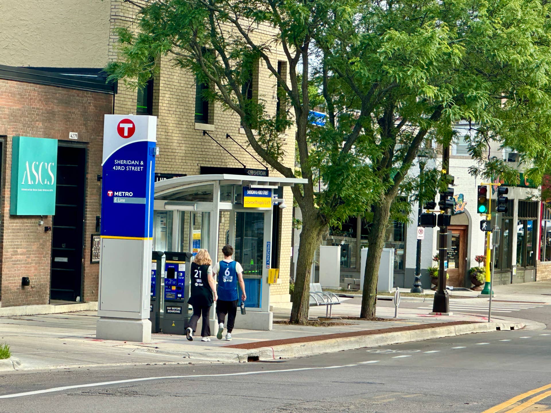Metro Transit's new E-Line is a top 3 bus route after 6 months - Bring ...
