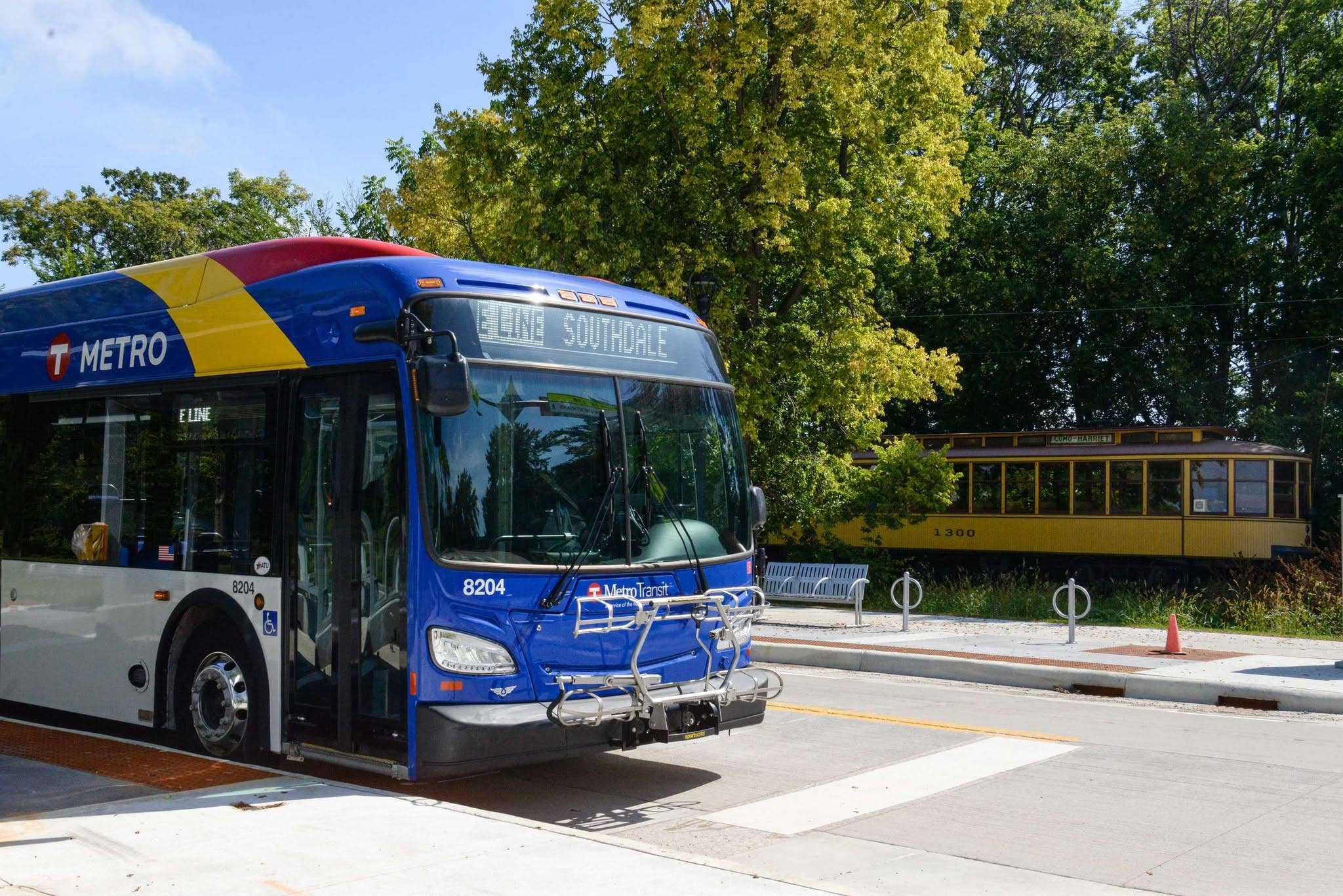 Metro Transit's new E-Line is a top 3 bus route after 6 months - Bring ...