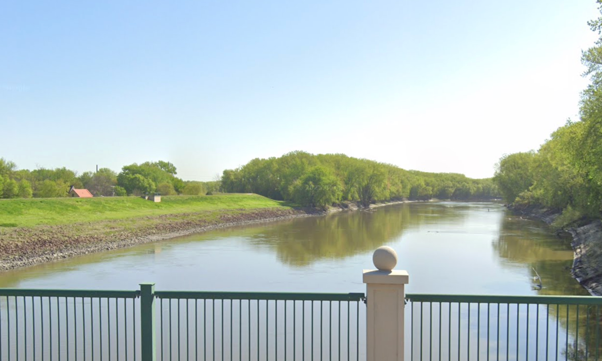 Search ongoing for man last seen entering Minnesota River in Chaska ...