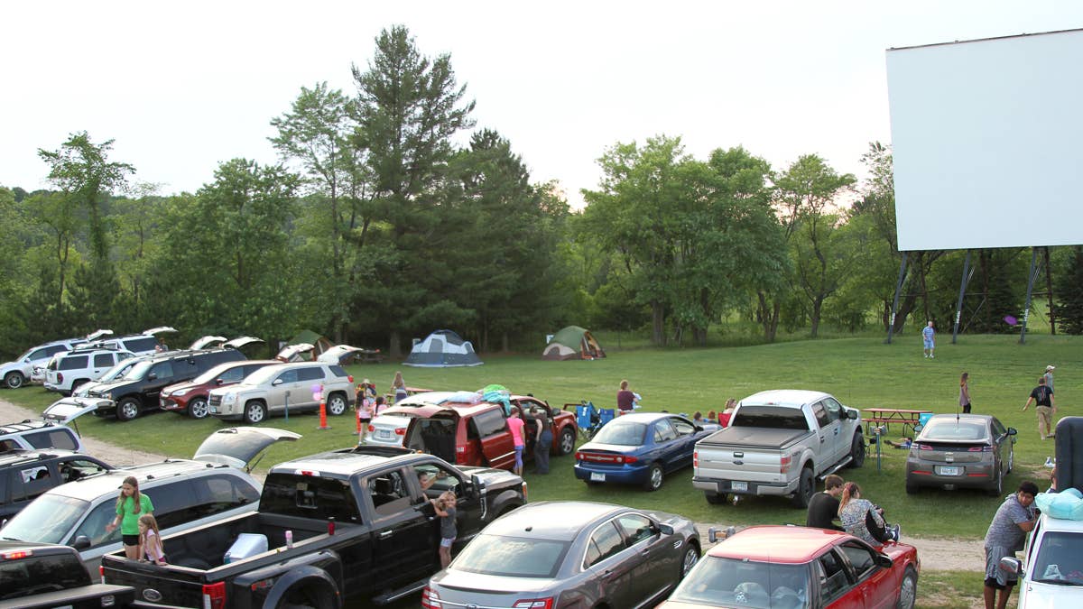 Everywhere you can still go to a drive-in movie theater in Minnesota ...