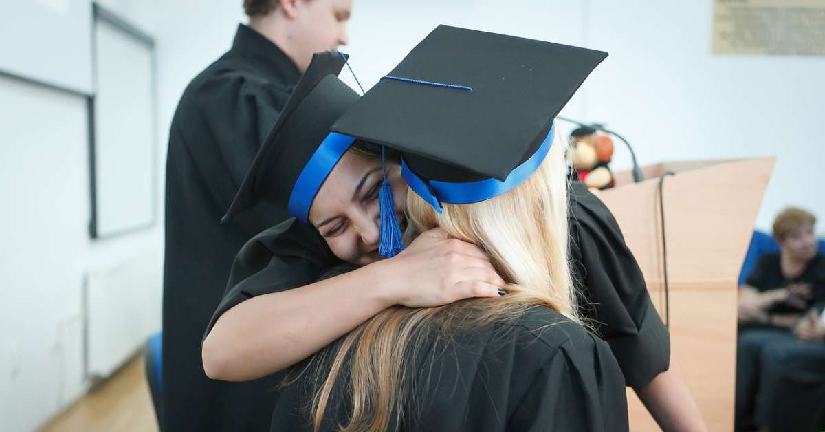 High school graduation rates reach record level in Minnesota - Bring Me ...