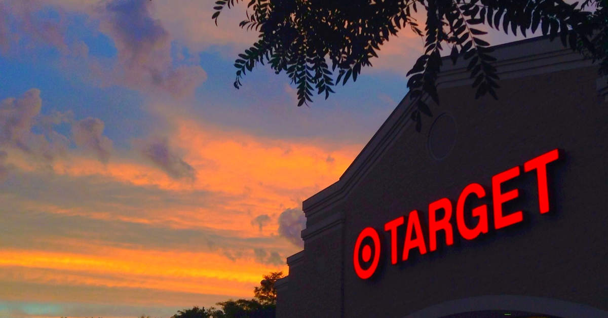 Target gives first glimpse of holiday shopping plans, promising 20,000 ...