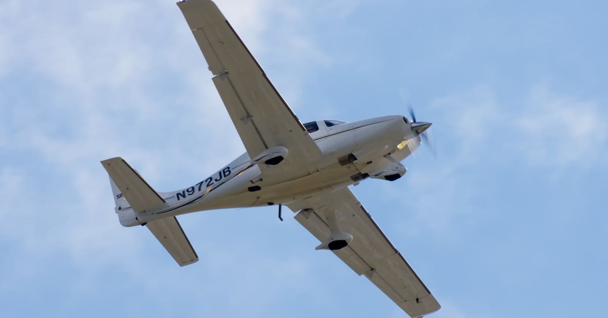 2 airlifted to hospital after plane crash near Hutchinson - Bring Me ...