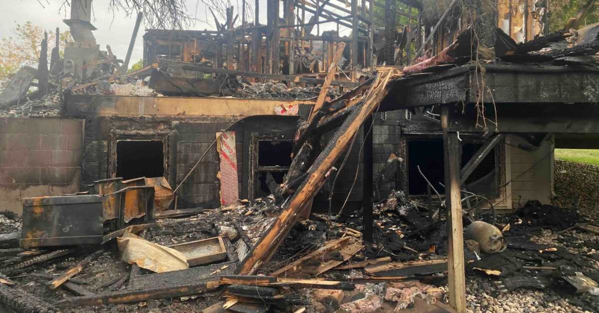 Family picking up the pieces after explosion destroys Eden Prairie home ...