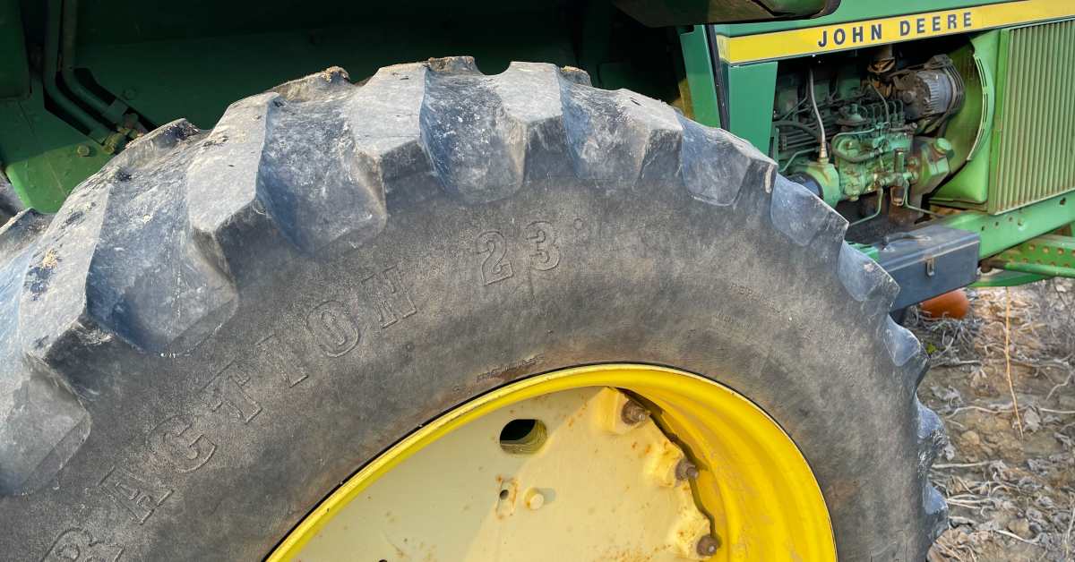 Man killed in explosion after tractor strikes underground propane tank ...