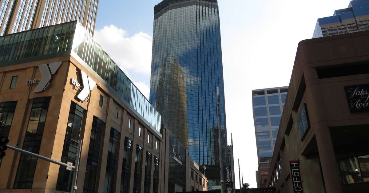 Nearly half the floors of IDS Center evacuated due to flooding - Bring ...