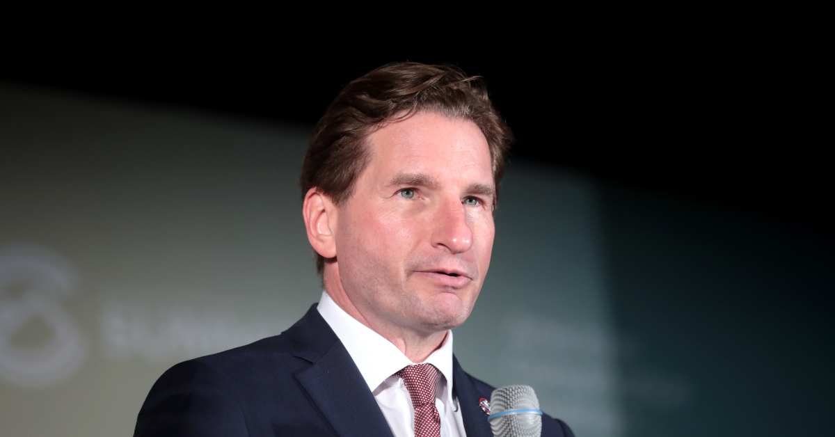 Minnesota's Dean Phillips launches 2024 primary challenge to President ...