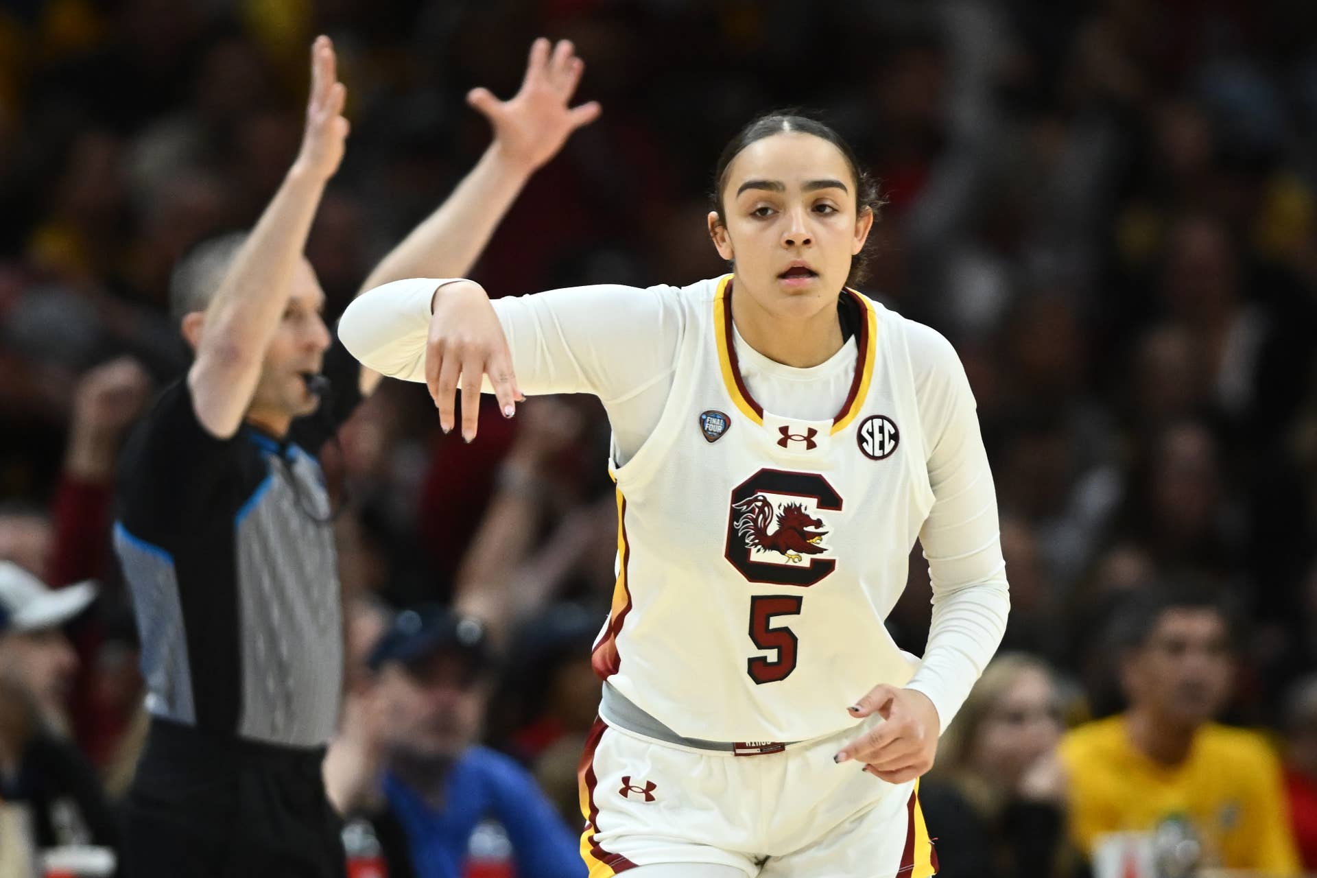 Minnesota native Tessa Johnson leads South Carolina to national ...