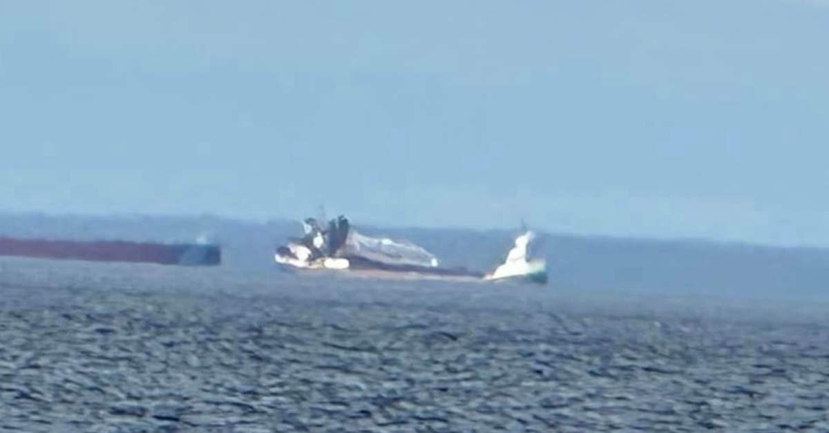 Damaged freighter arrives in Thunder Bay after emergency on Lake ...