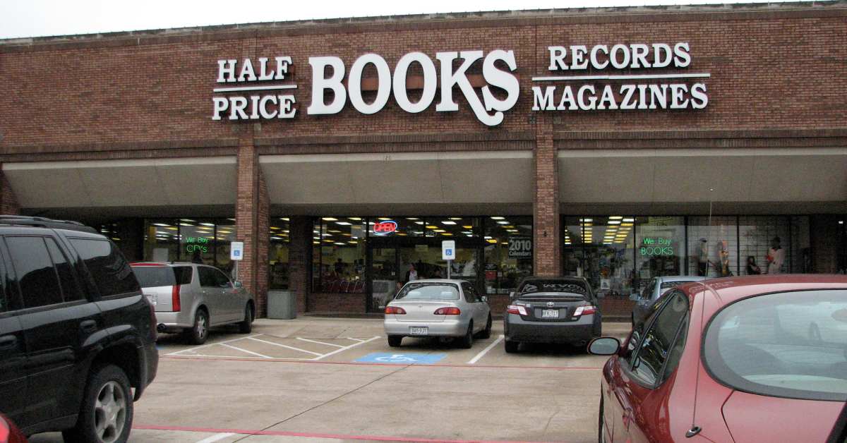 Workers at Twin Cities Half Price Books ratify first union contract ...