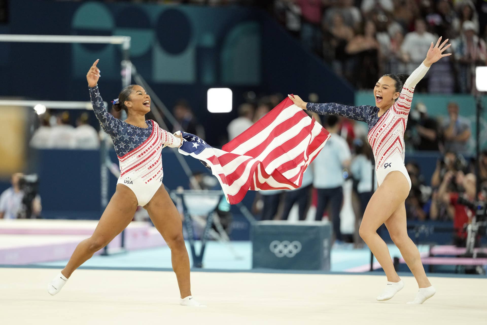 Suni Lee leads Team USA to gold medal at Paris Olympics - Bring Me The News