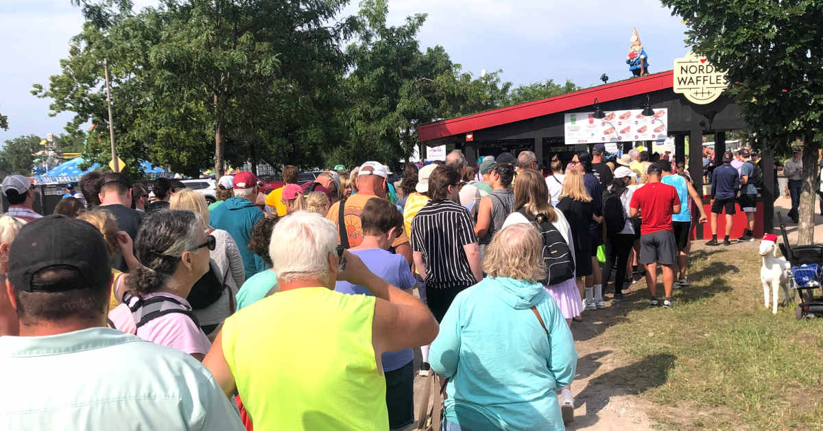 How to avoid long lines at the most popular Minnesota State Fair food ...