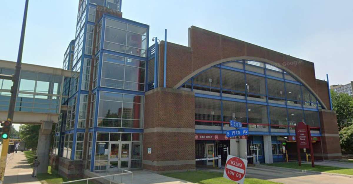 Person stabbed in chest near U of M parking ramp in Minneapolis - Bring ...