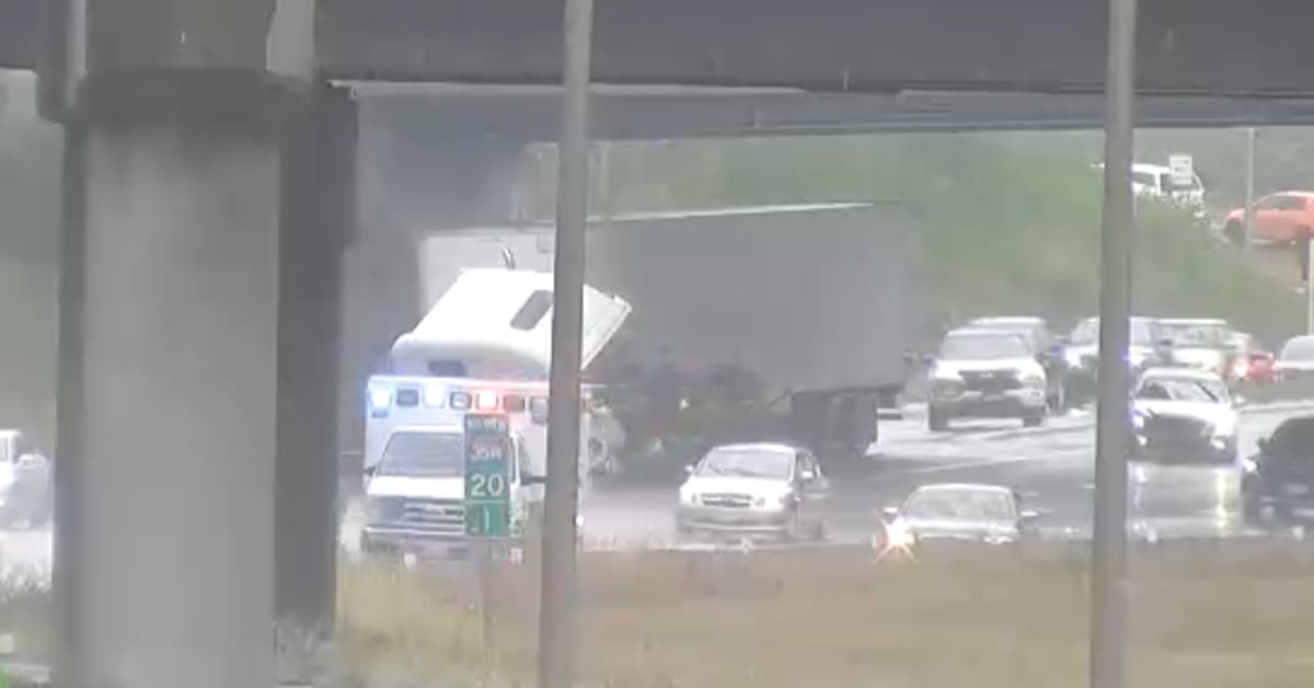 Watch: Moment a semi jackknifes on I-35W near downtown Minneapolis ...