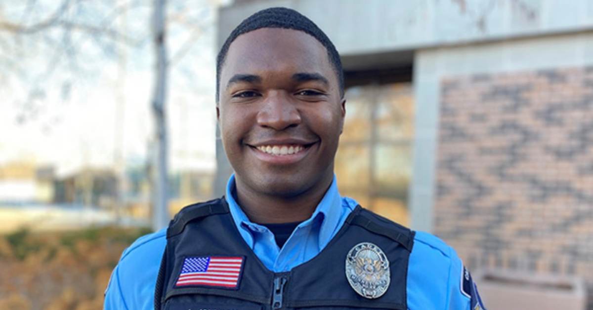 Former NFL player Justin Johnson is Minnetonka's newest police cadet ...