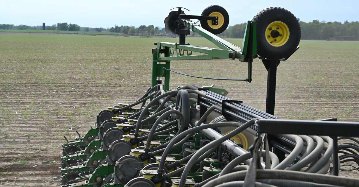 Man, 46, killed in Stearns County farm equipment accident - Bring Me ...