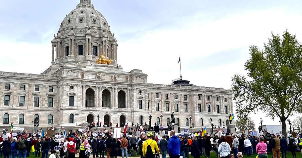 Thousands attend May Day protest for worker, immigrant rights at ...