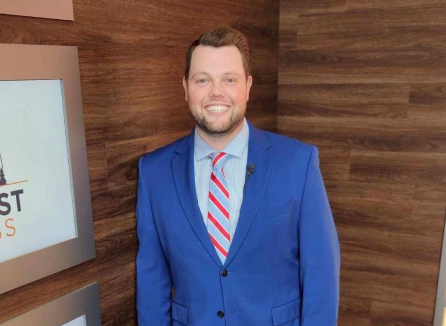 Flood of support for Rochester meteorologist who texted family during ...