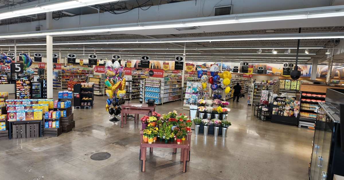 Cub Foods reopens in Uptown with new products, refreshed layout - Bring ...