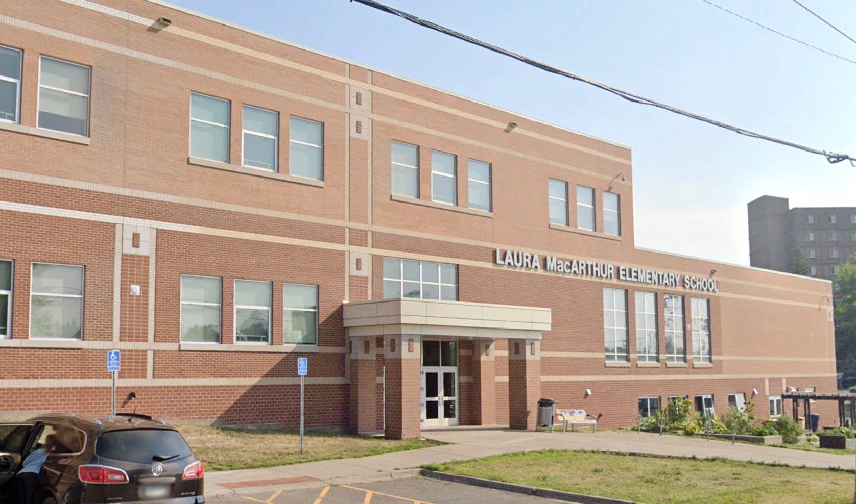 Police: Man, 72, threatened to shoot the windows of Duluth school ...