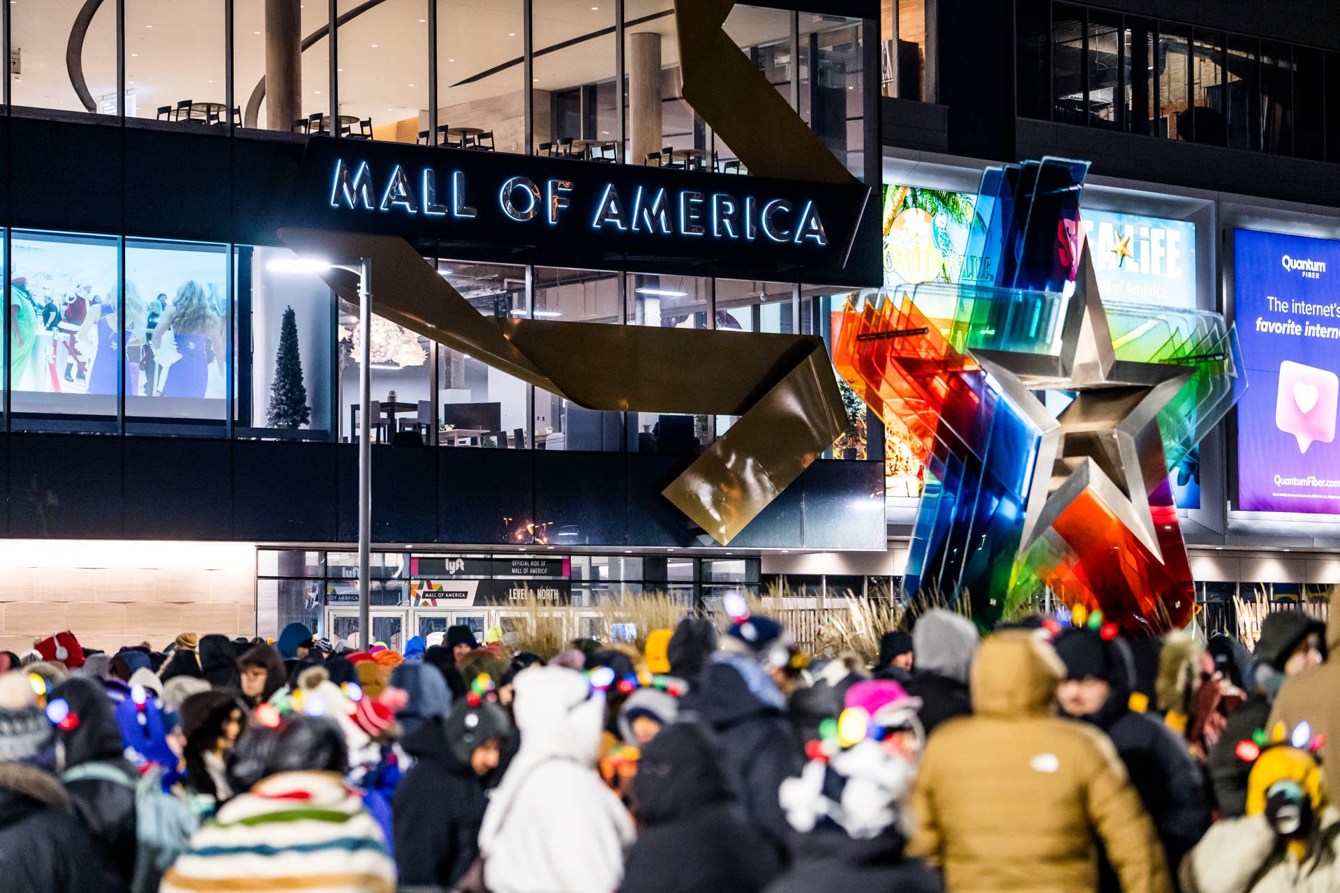 Mall of America's Black Friday opening attracted 14,000 shoppers in an ...