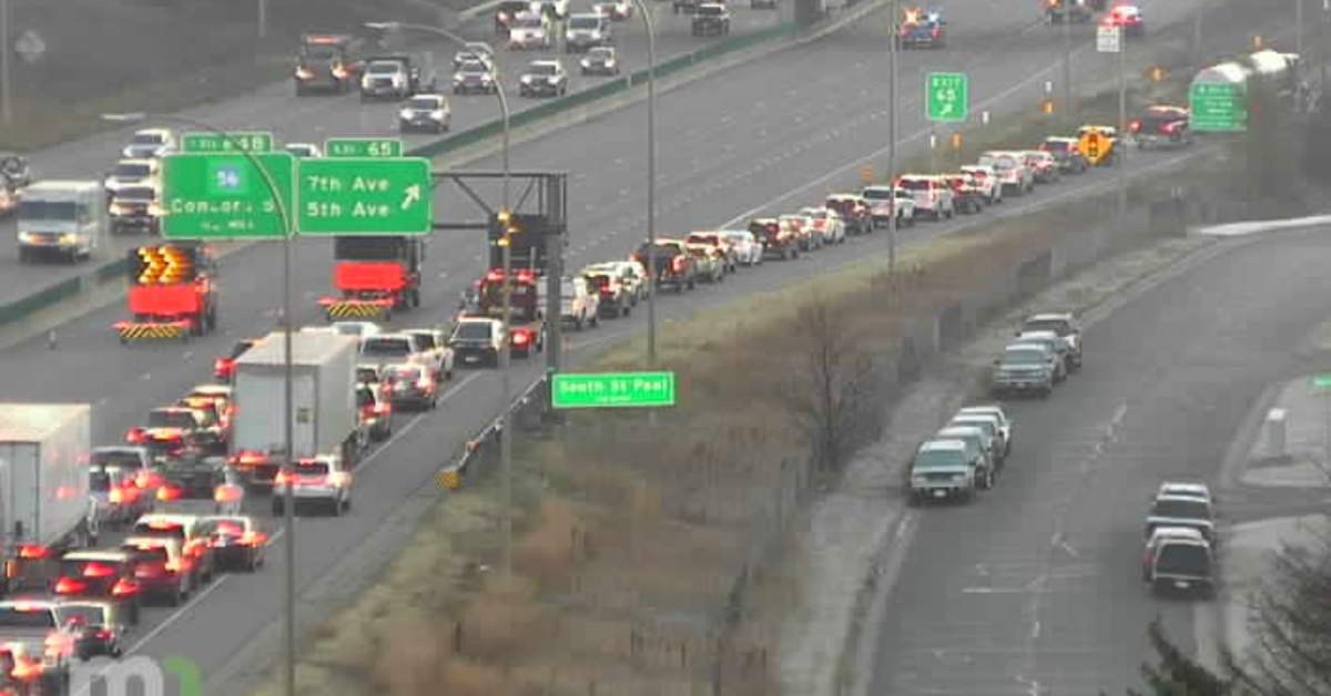 Crashes cause two major road closures in Twin Cities, 1 driver dead ...