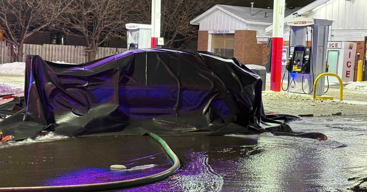 Fire crews deploy special device to put out electric vehicle fire ...