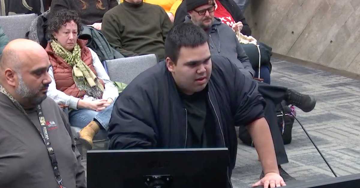 Watch: Teen gives emotional speech describing community fear over ICE ...