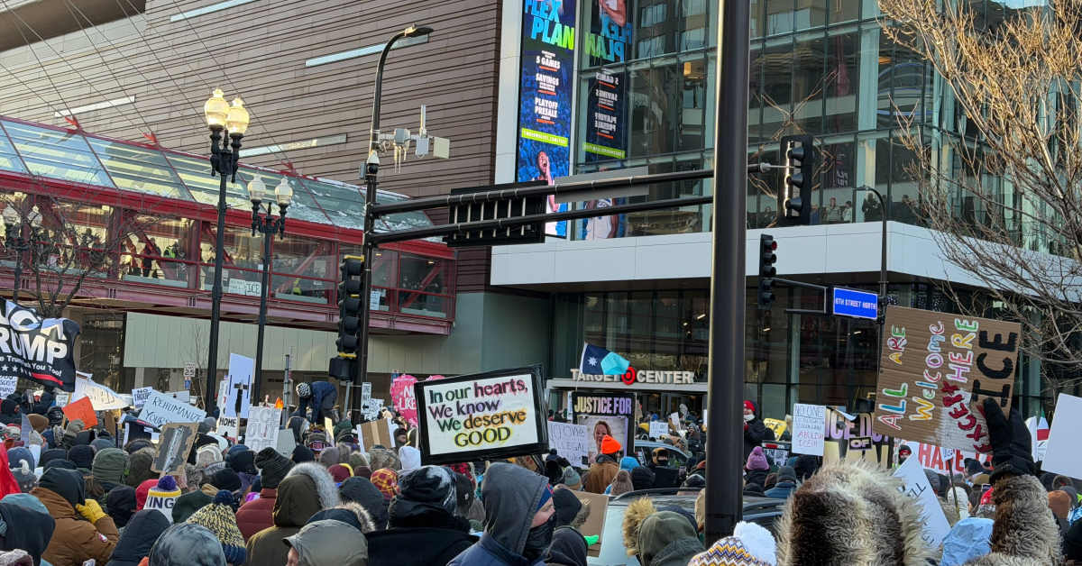 KFAN airs 'paid protesters' apology from Paul Allen in middle of ...