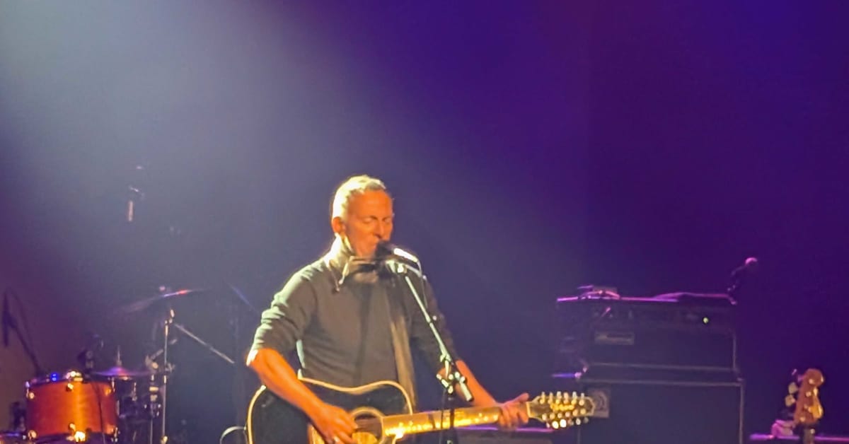 Surprise! Bruce Springsteen is special guest at First Avenue benefit ...