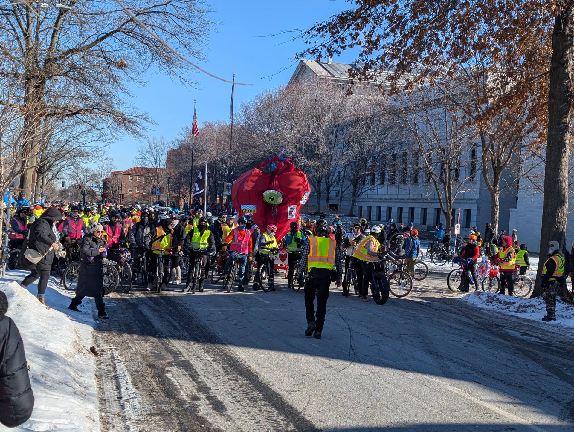 Huge turnout for bike ride honoring Alex Pretti in Minneapolis - Bring ...